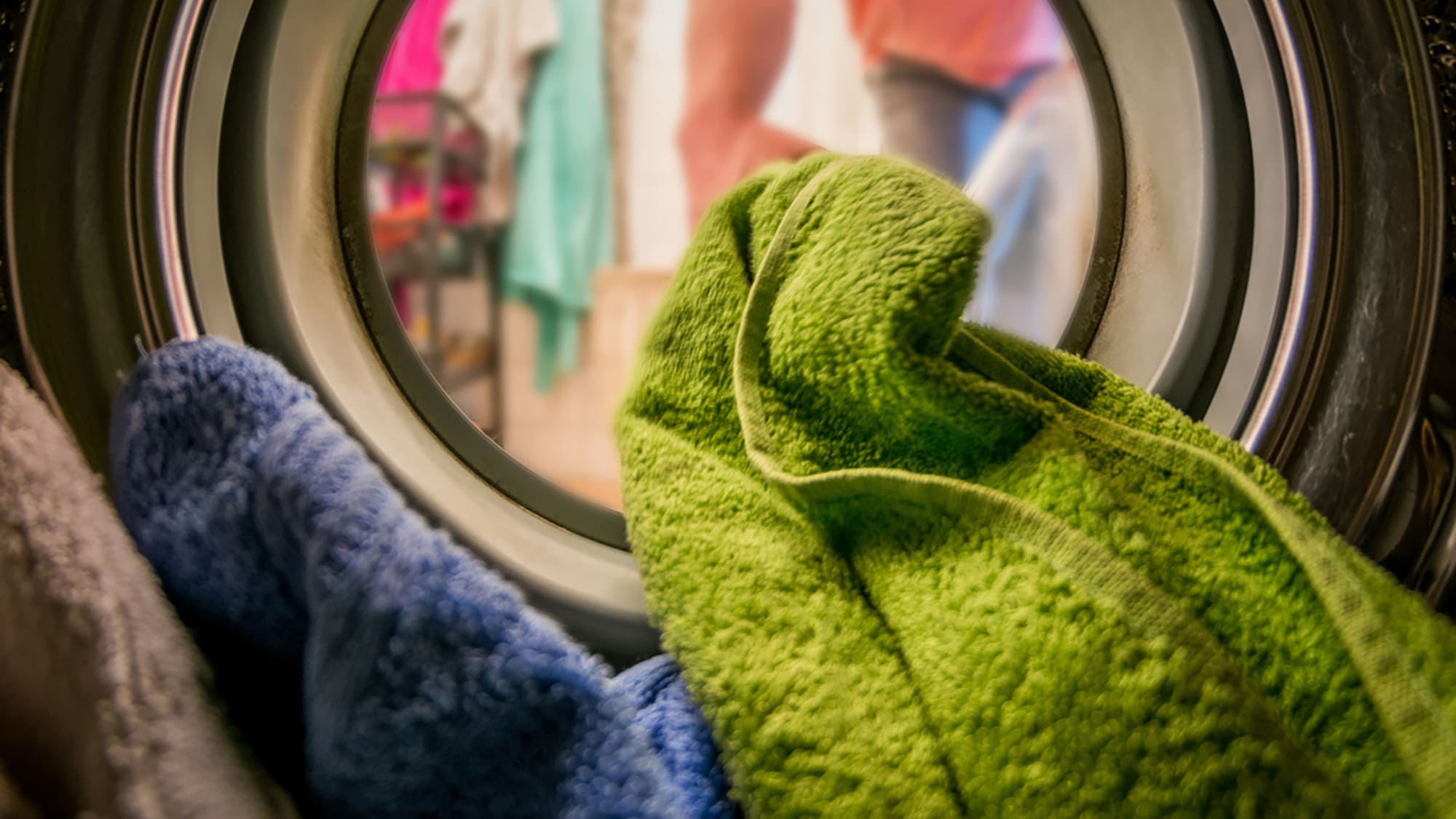 Keep It Smelling Fresh: Washing Machine| Cleaning Tips | ao.com