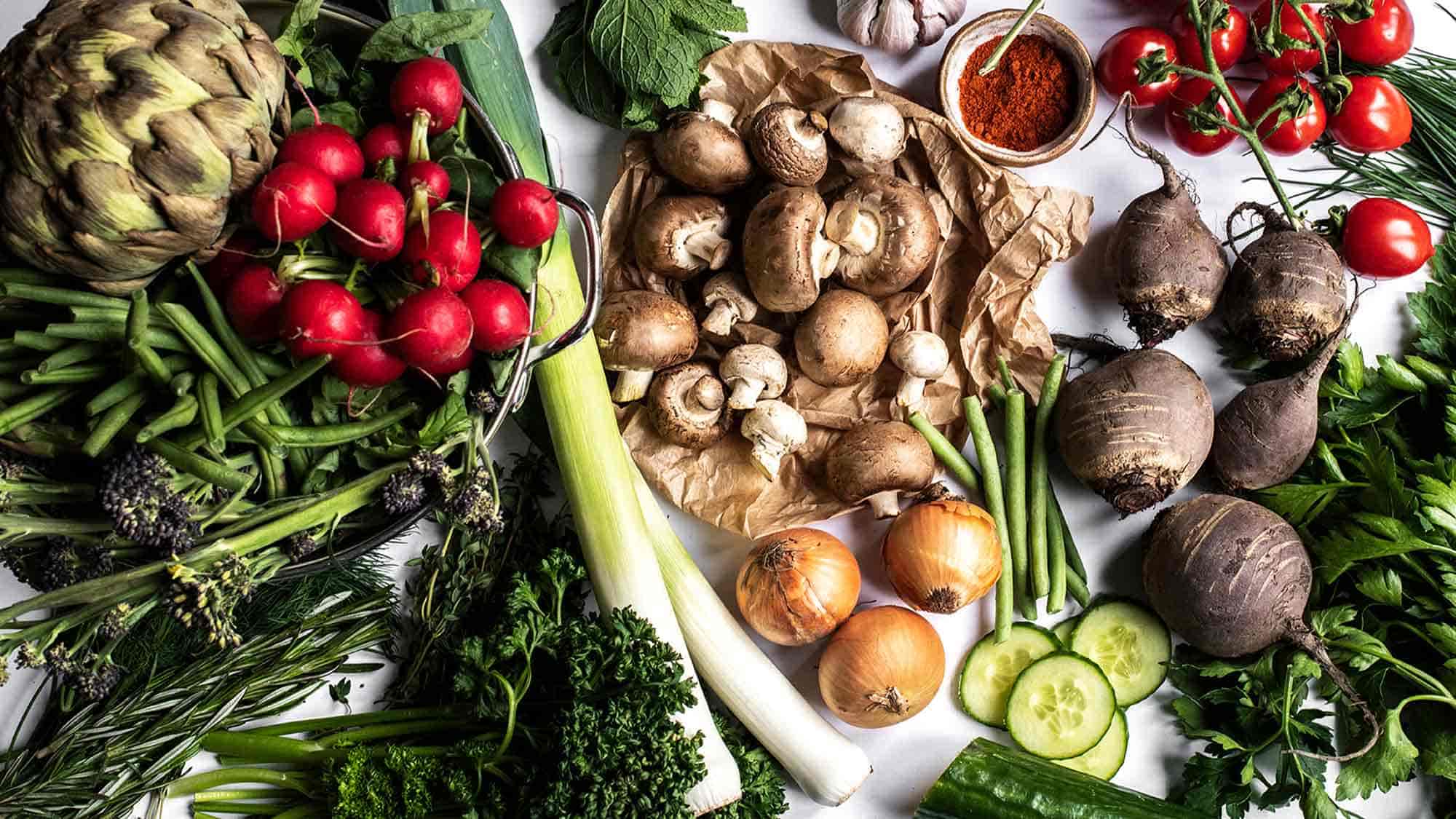 Guide to Match Herbs & Spices With Veggies