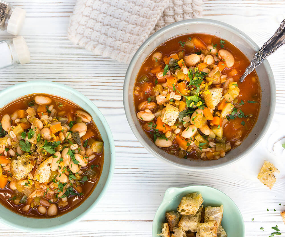 Multi Cooker Minestrone Soup (vegan) | Light Bite Recipes | ao.com