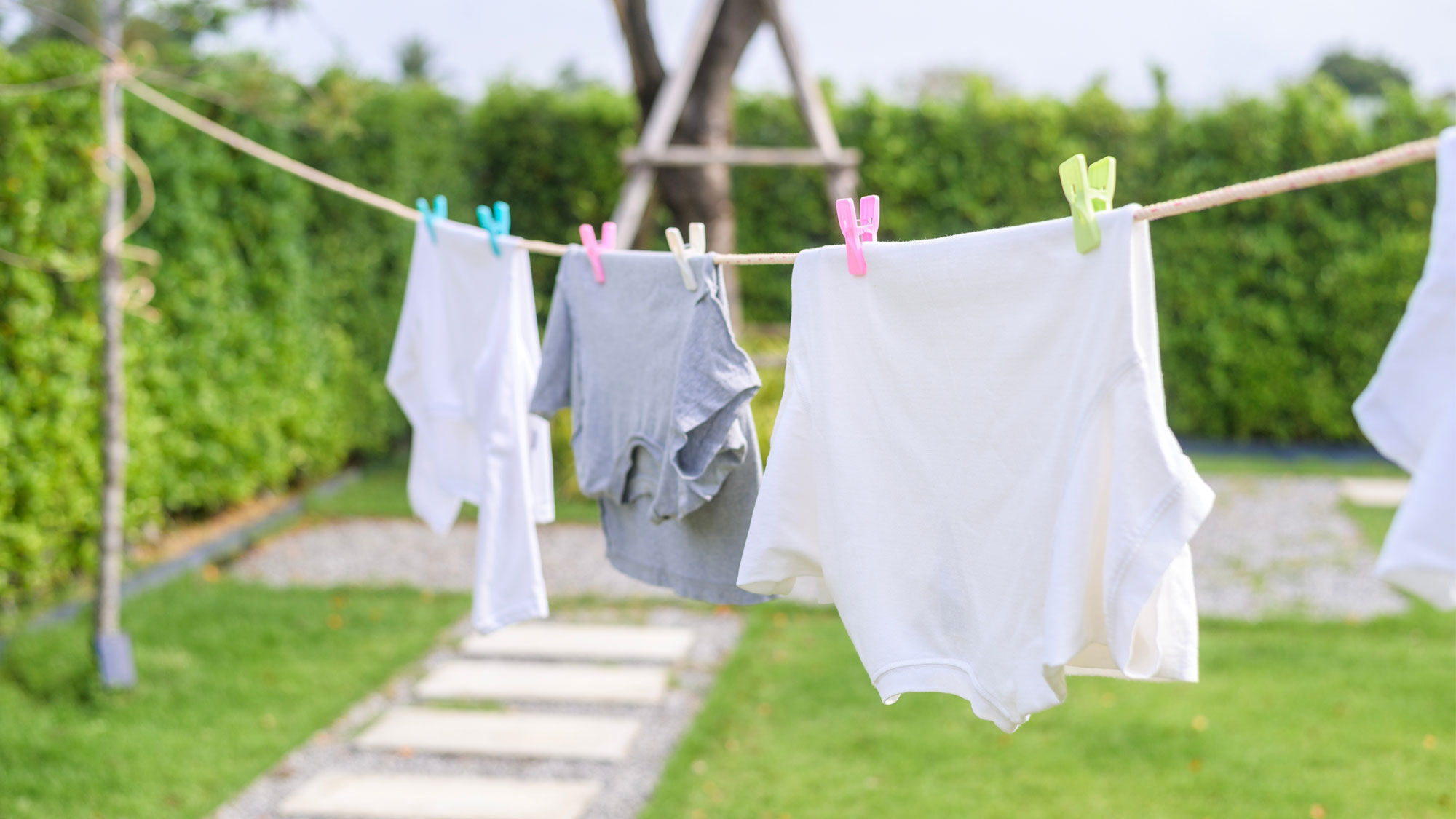 10 Tips to Make Laundry Routine Easier | Cleaning Tips | ao.com